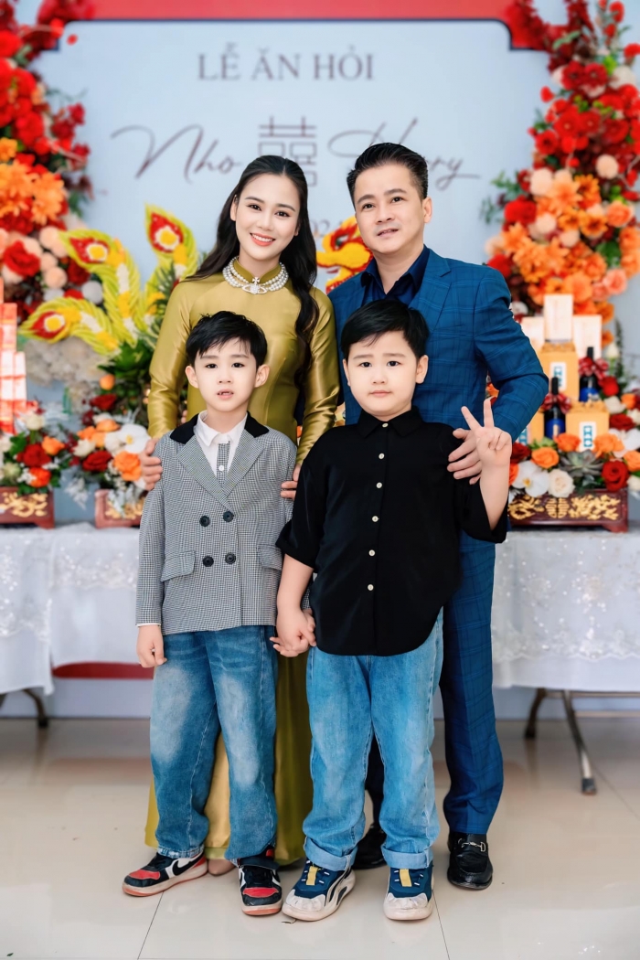 Nhân vật Thuận phim Hoa sữa về trong gió: Ngoài đời mang hàm thiếu tá, từng tự ái vì bị chồng chê